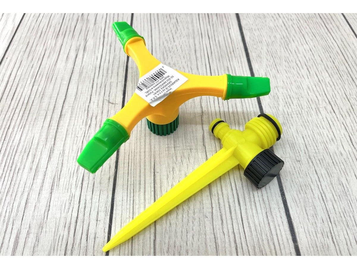 Zraszacz spryskiwacz ogrodowy wbijany obrotowy - PrzydaSie.pl - przydatne dla Ciebie